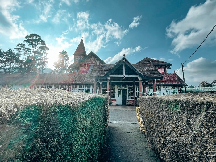 Nuwara Eliya & Kandy 2-Tagestour | Natur & Kultur mit deutschem Guide